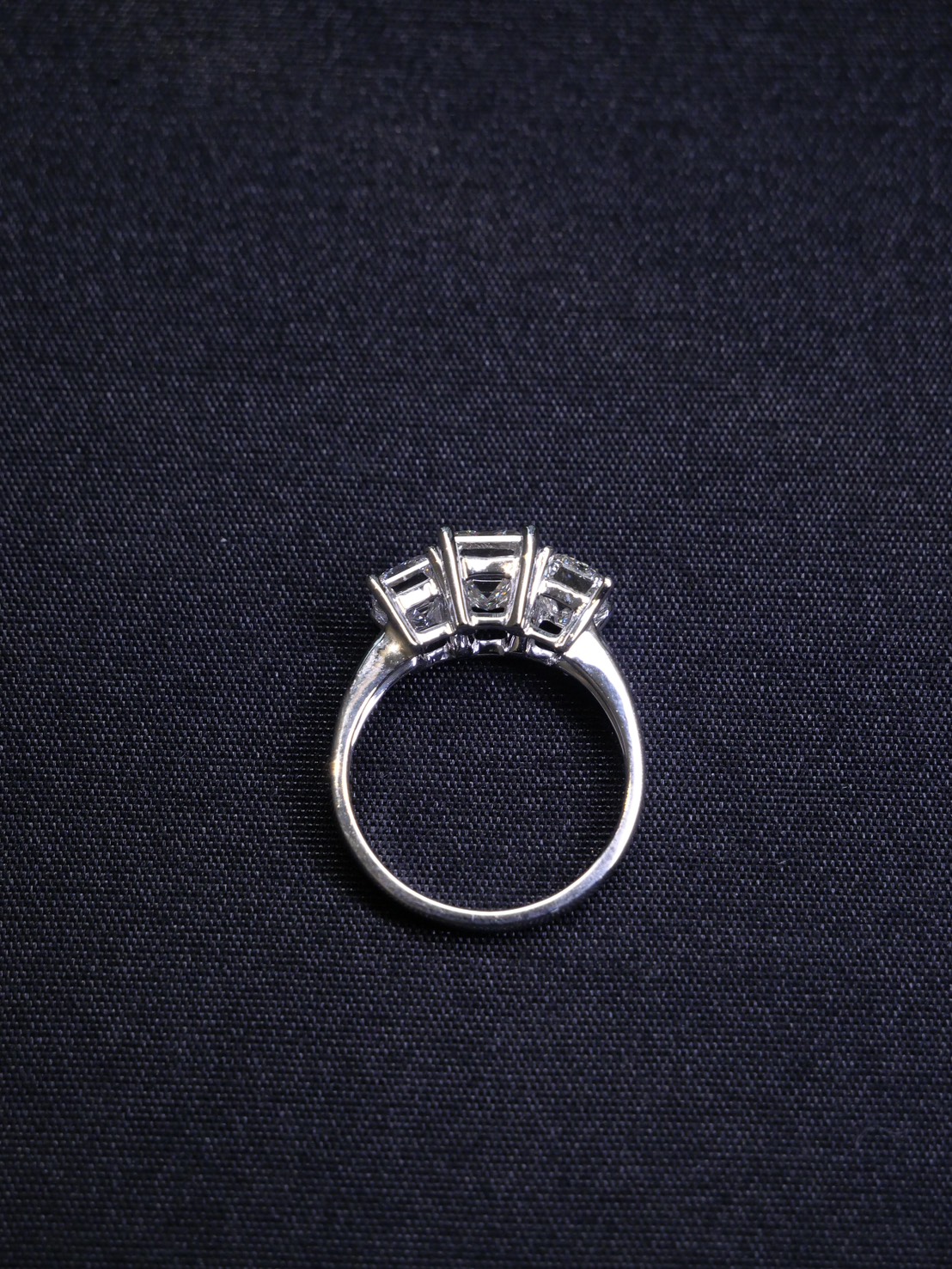 แหวนเพชร Emerald 1.01 ct+1.00 ct+1.72 ct สี I-J-K ใบเซอร์ GIA - Venus ...