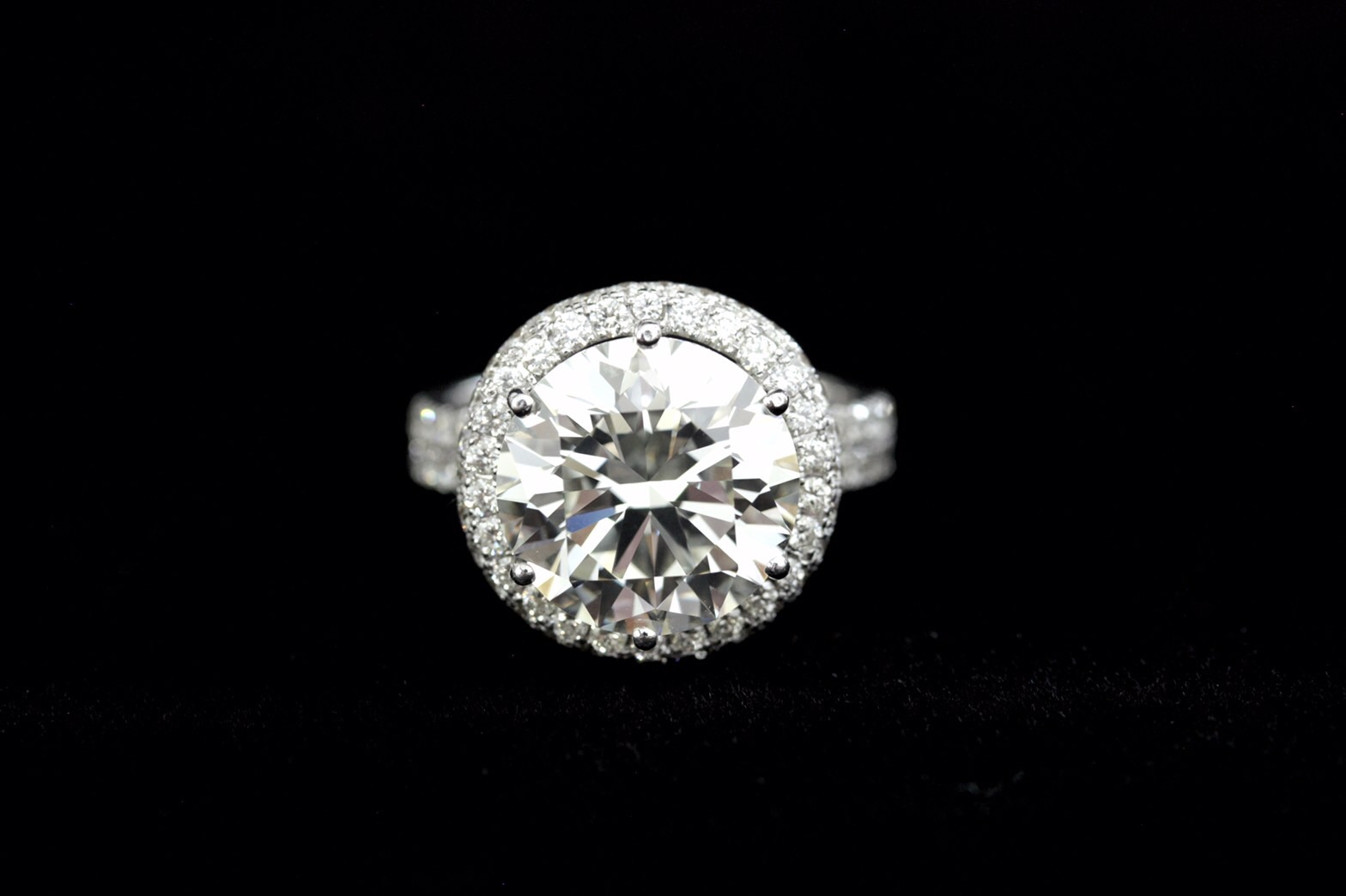 แหวนเพชร Round 7.23 ct สี I ความสะอาด VVS1 ใบเซอร์ HKD - Venus Diamond ...